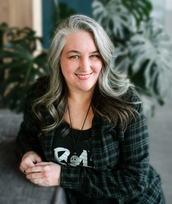 Dawn Michelle Creates – author. content creator.